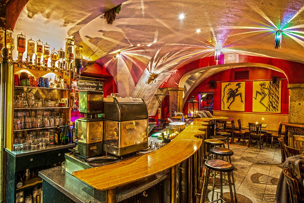 Nachtcafé - CulturCafé Smaragd Linz - Smoke & Talk - Raucherbereich